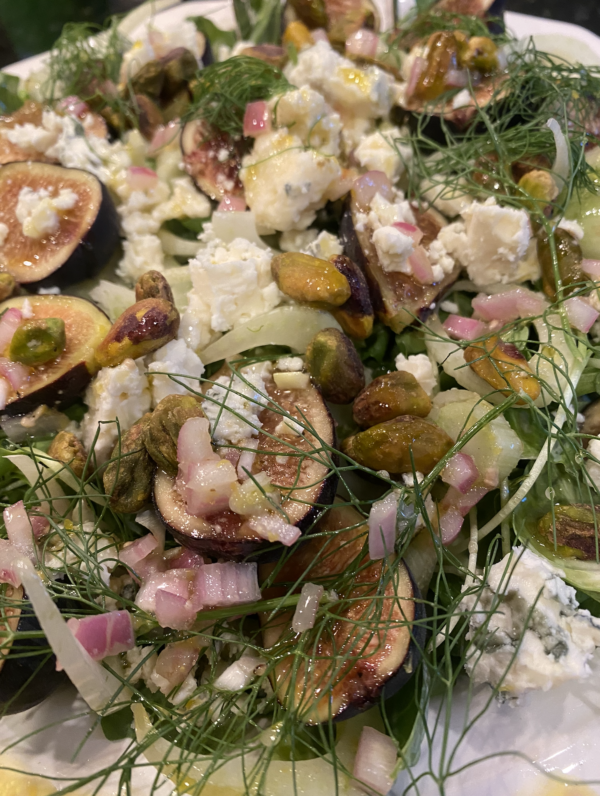 Figs, Fennel & Gorgonzola over Greens with Champagne Vinaigrette